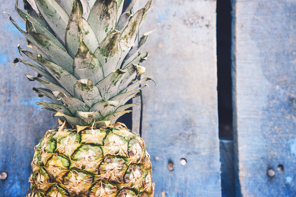 10 Benefits of Eating Pineapple: Pineapple has an excellent effect on ...